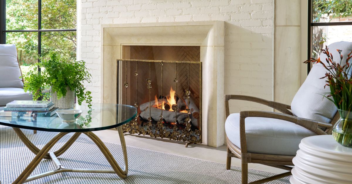 The Role of Fixed Fireplace Screens in Energy Efficiency